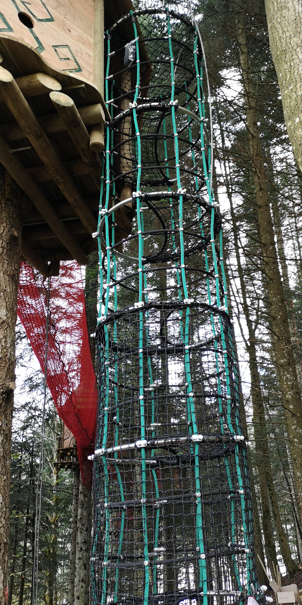 Ropes and Nets for aerial forest adventure park