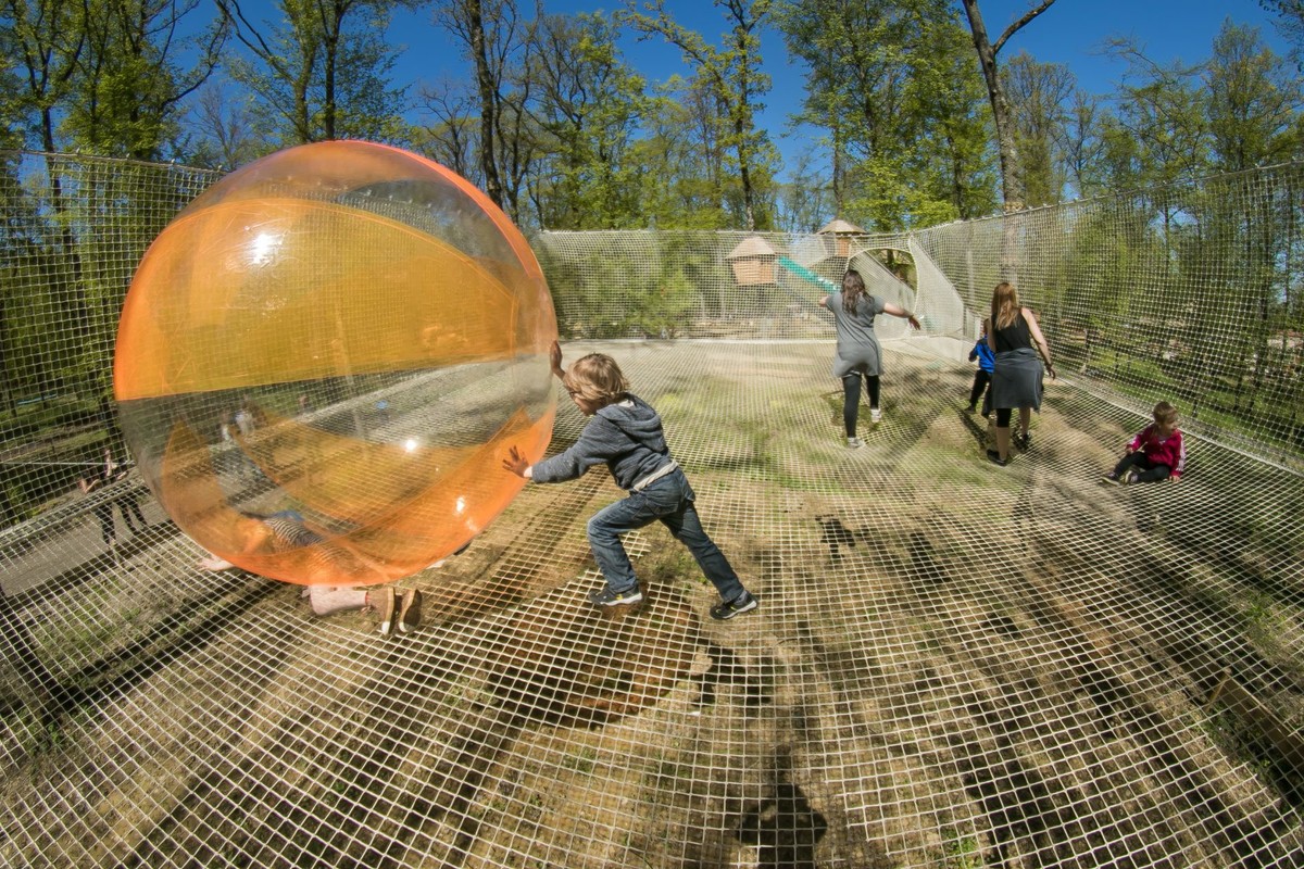 Fun & aerial net courses design and construction